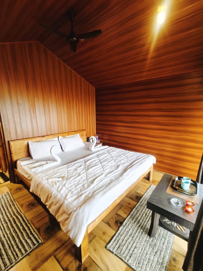 Semi Deluxe AC Suite - Samadhan Resort